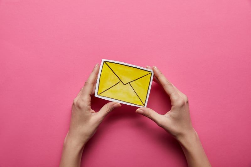 Mastering The Art of Dynamic Email Signatures | Helpmonks